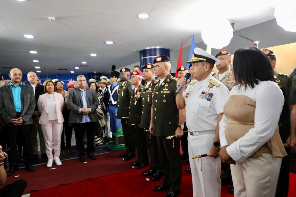 Se realizó el Pre-estreno del largometraje venezolano “Un Mar de Libertad” · Bolipuertos S.A.
